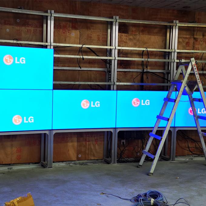 Is the LCD splicing screen installed like a display device, just simply ...